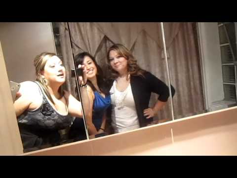 Bathroom Pendejas!