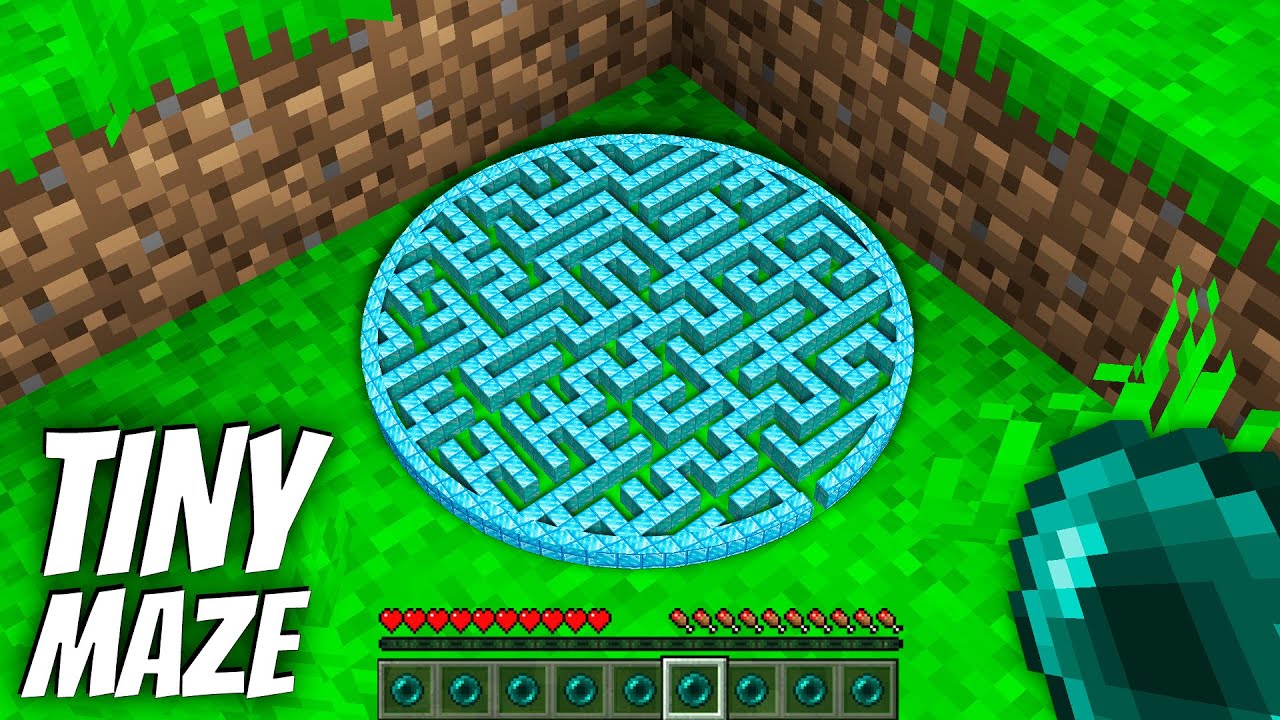 I found a ROUND TINY MAZE in Minecraft ! What's INSIDE the DIAMOND MAZE ...