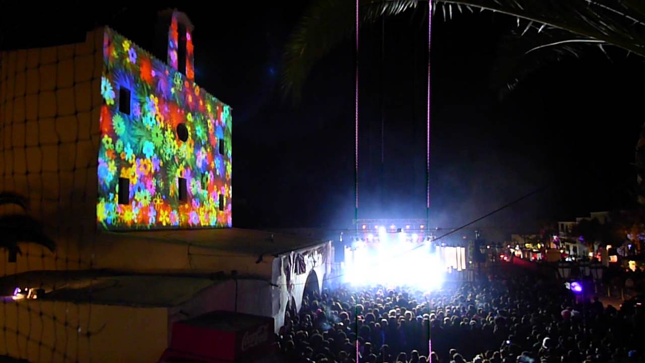 Éxito de la fiesta Flower Power de Ibiza 2013 - YouTube