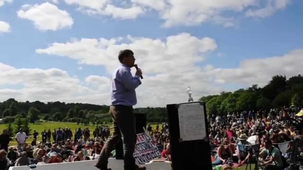Tony Gosling speaking at Bilderberg Watford - YouTube