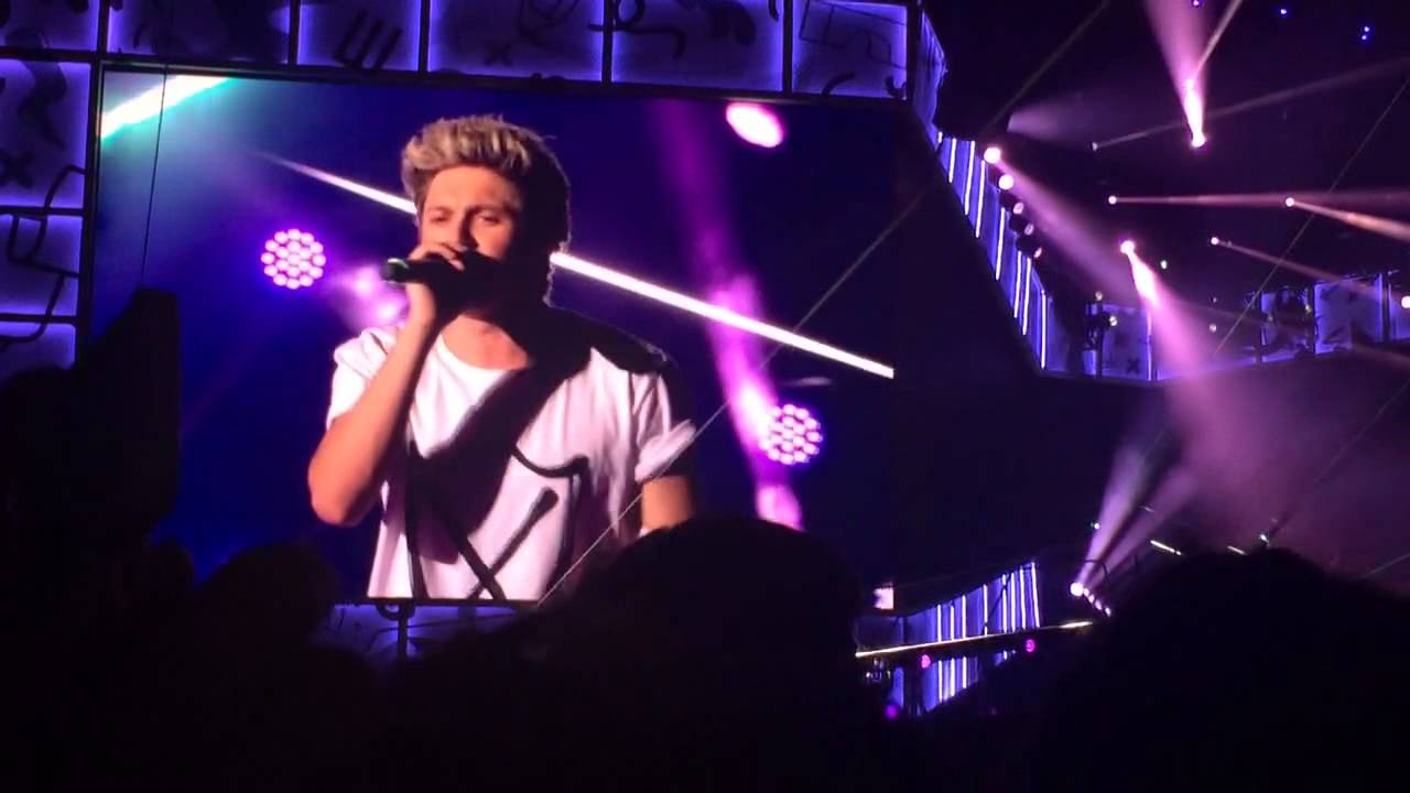 Stockholm Syndrome One Direction Osaka Japan - YouTube