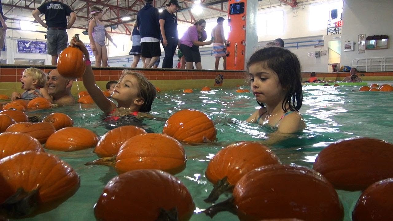 2018 Pumpkin Pool-ooza at The Plunge - YouTube
