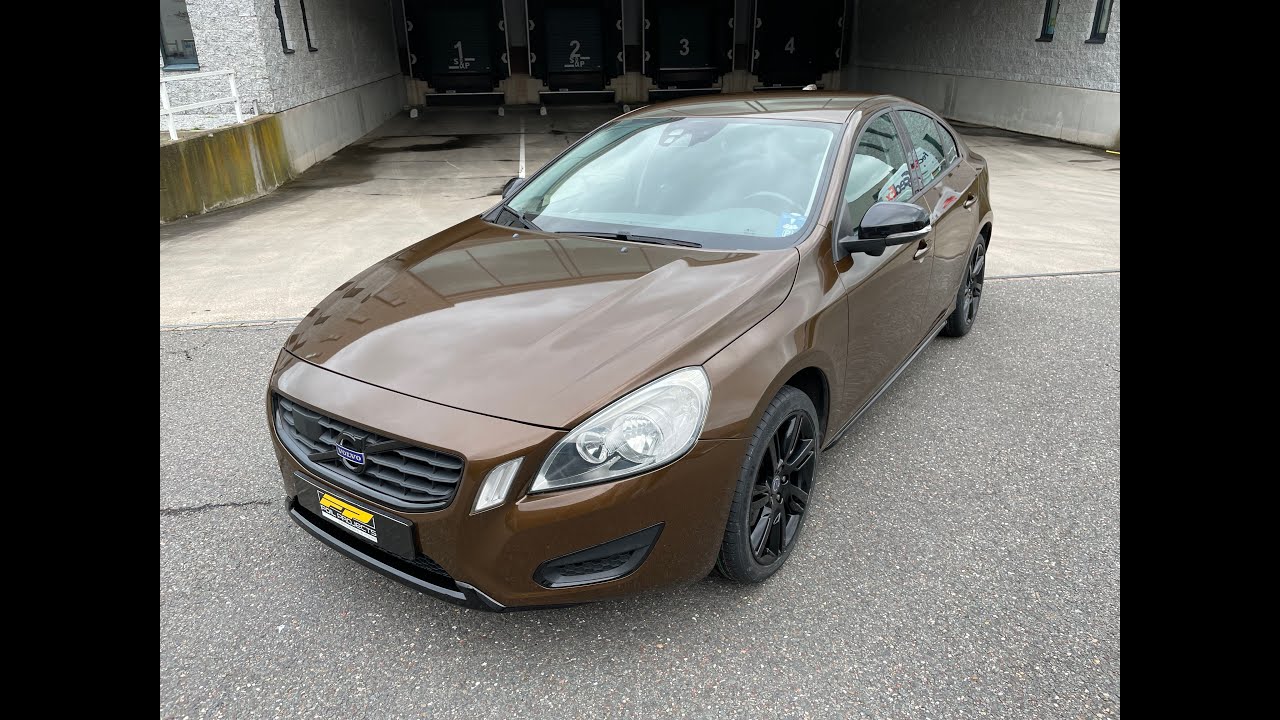 Volvo S60 carwrap colorchange naar Gloss Metallic Deep Dark Brown - YouTube
