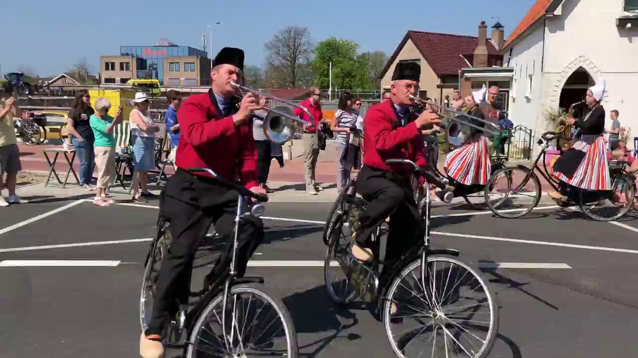 Amazing Dutch Bicycle Band 1 - YouTube