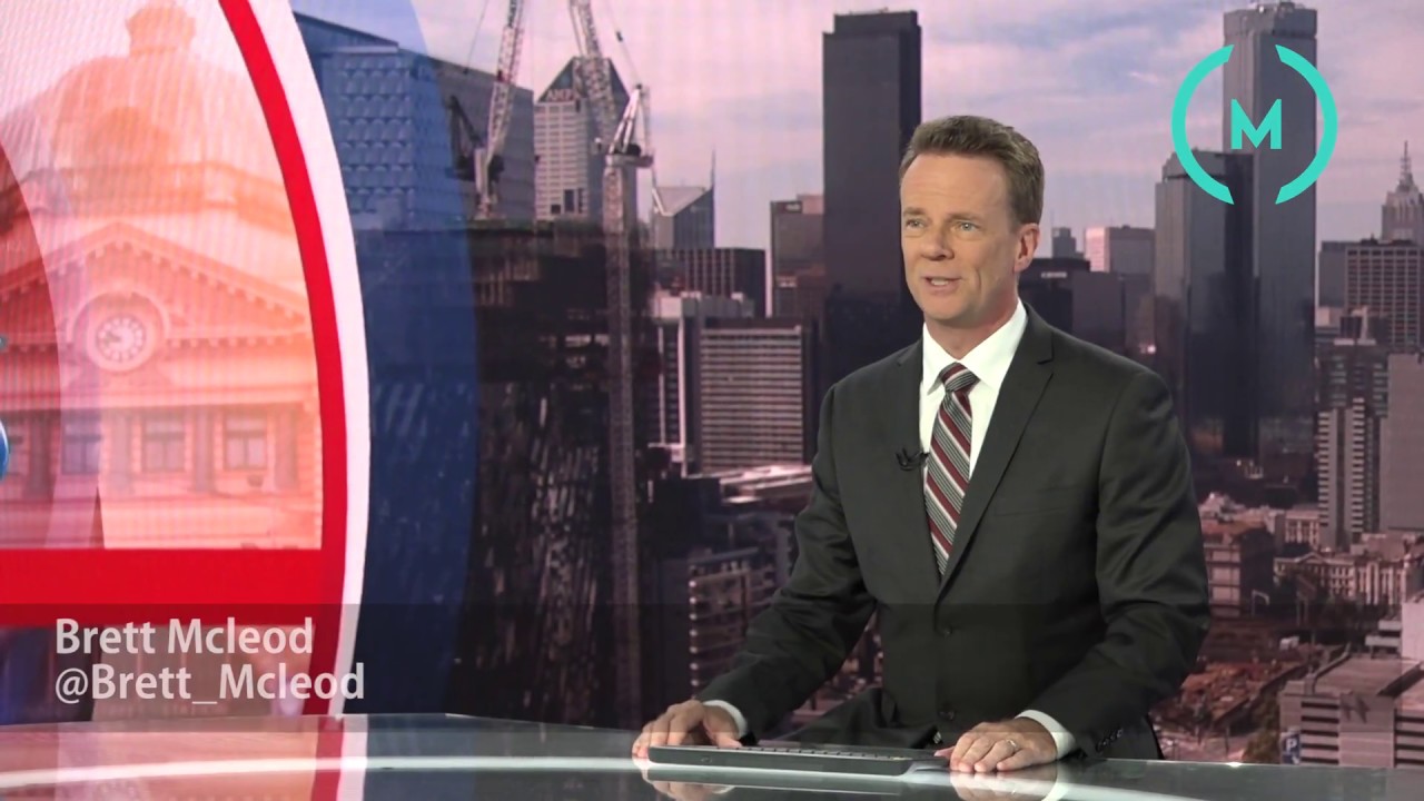 Students tour Channel 9 Studios with Peter Hitchener - YouTube