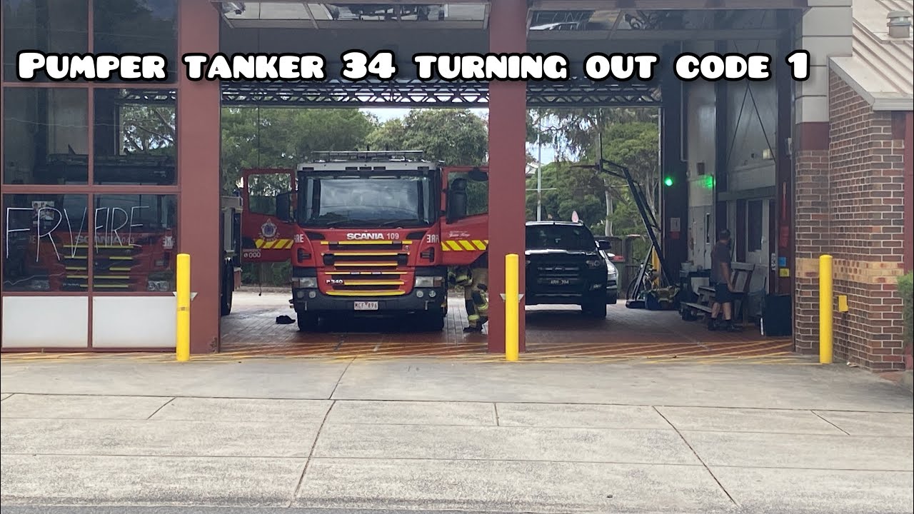 Fire Rescue Victoria - Pumper Tanker 34 turning out code 1 - Assist ...