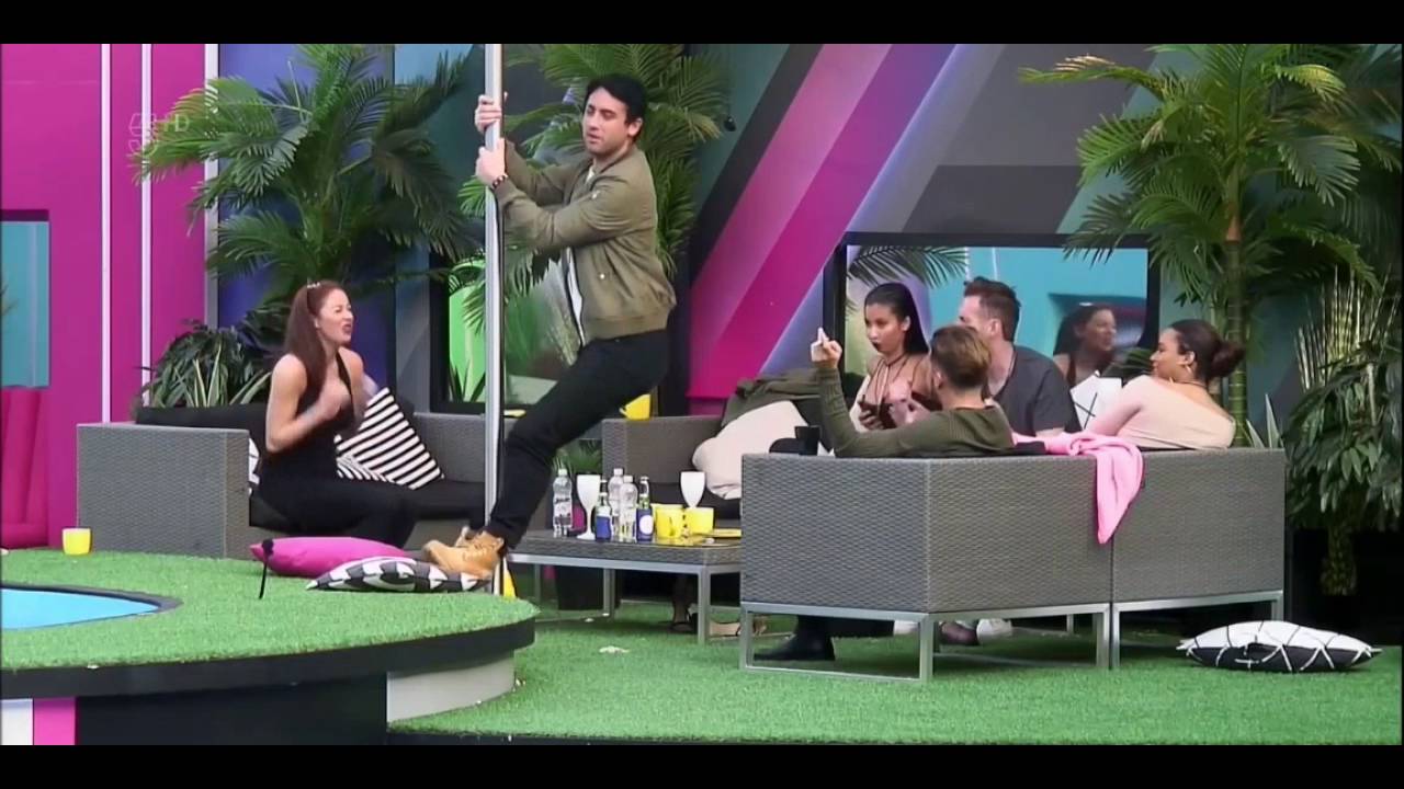 Hughie giving Ryan a lap dance day 36 - YouTube