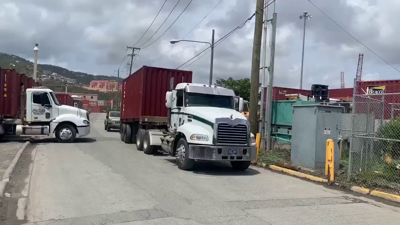 Mack Vision Pulling A 20ft. Container - YouTube