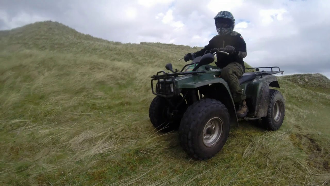 KAWASAKI KLF220 - YouTube