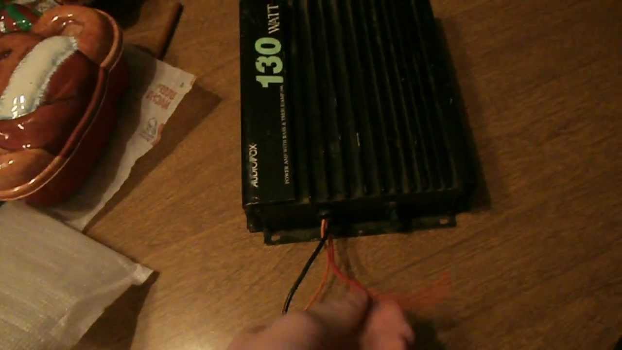 Audiovox 130w amp - YouTube