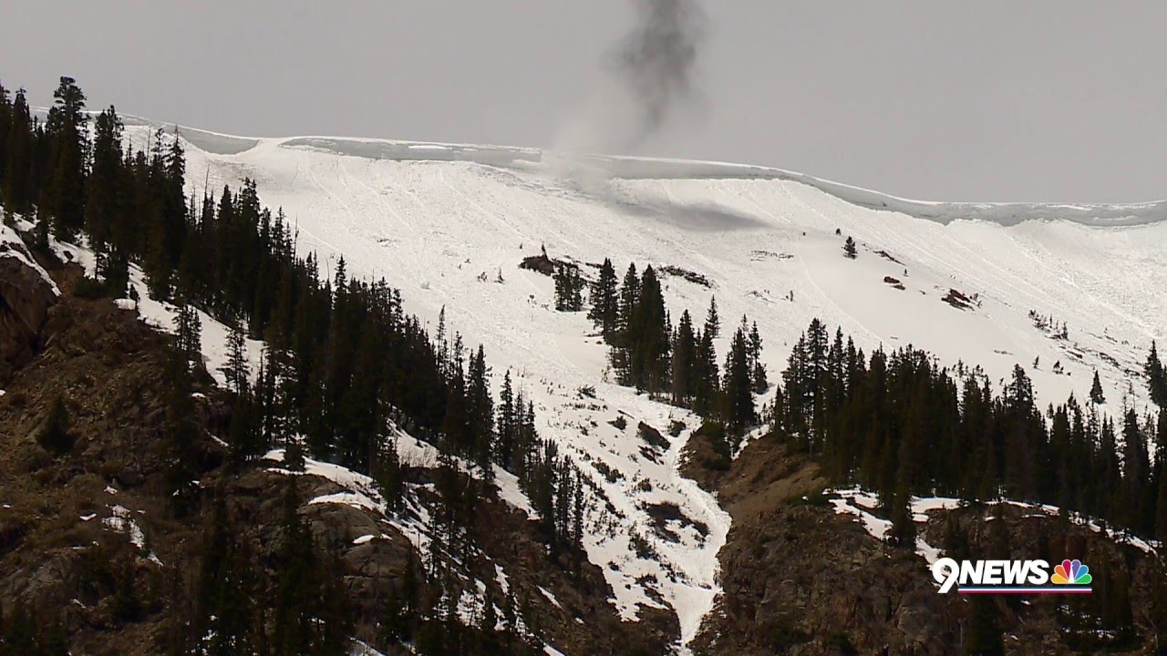 Boom! Avalanche blasting work on Idependence Pass - YouTube