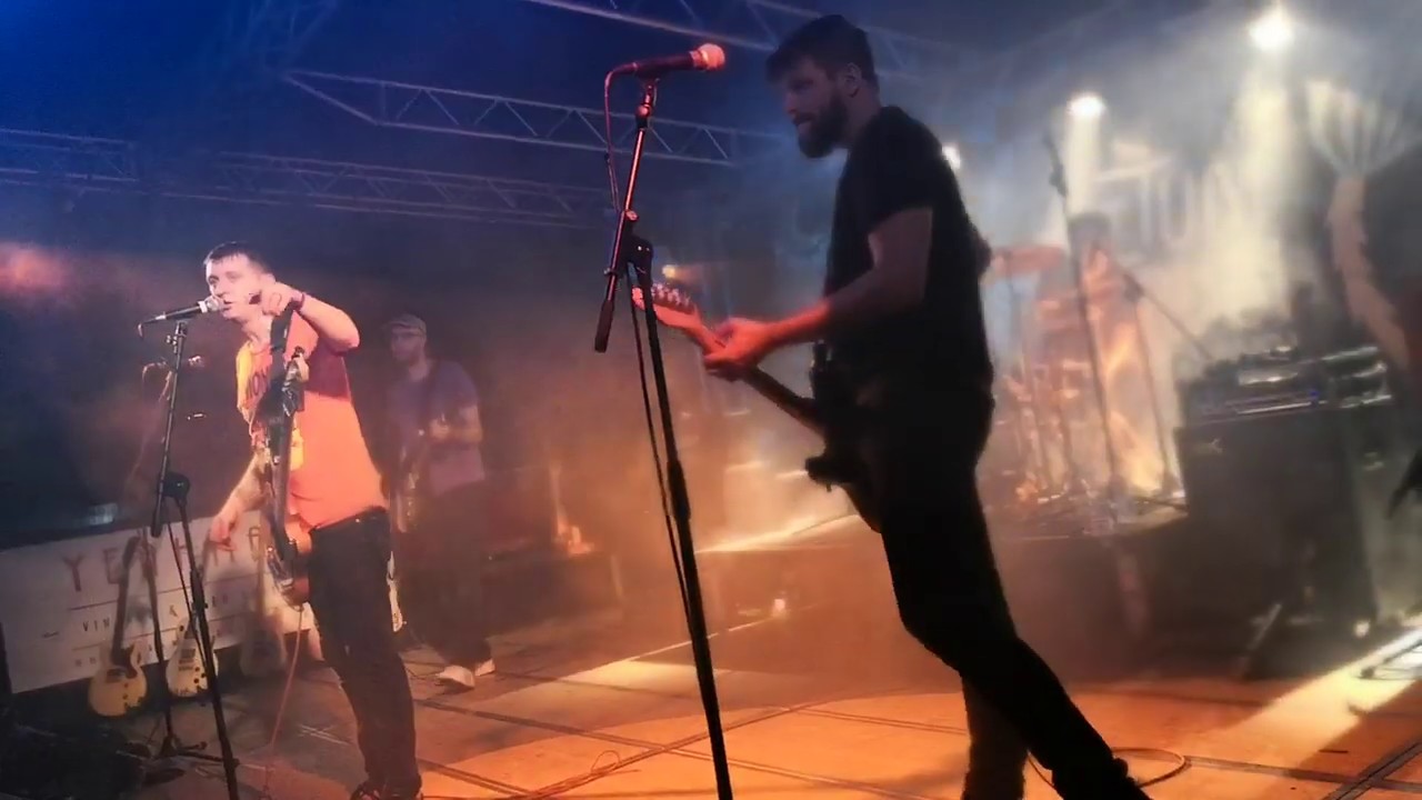 The Copyrights - Worn Out Passport live at Punk Rock Raduno 2019 ...