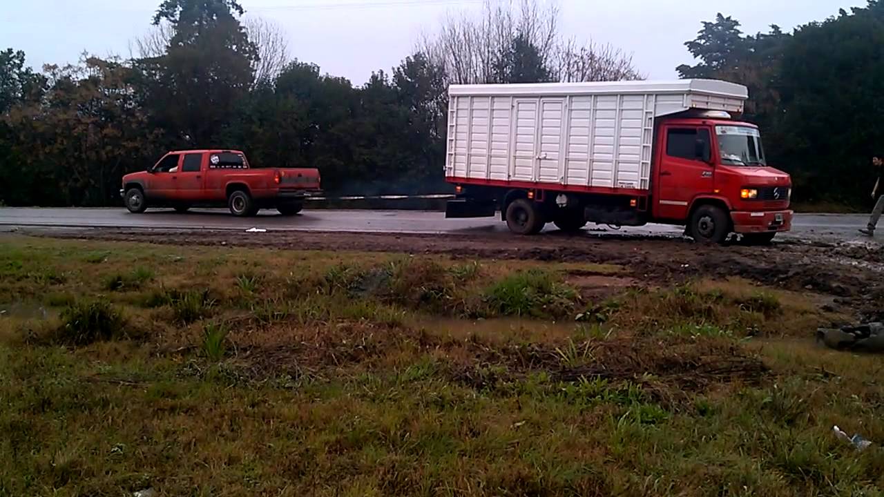 chevy dually pull gm 6.5TD - YouTube