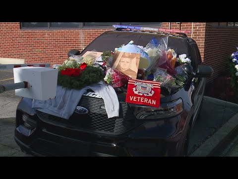 Greensboro community comes together to remember Officer Horan - YouTube