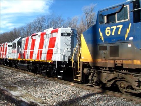 Must See! Amazing 7 Engine Lash-up on BNSF Mixed Freight - YouTube
