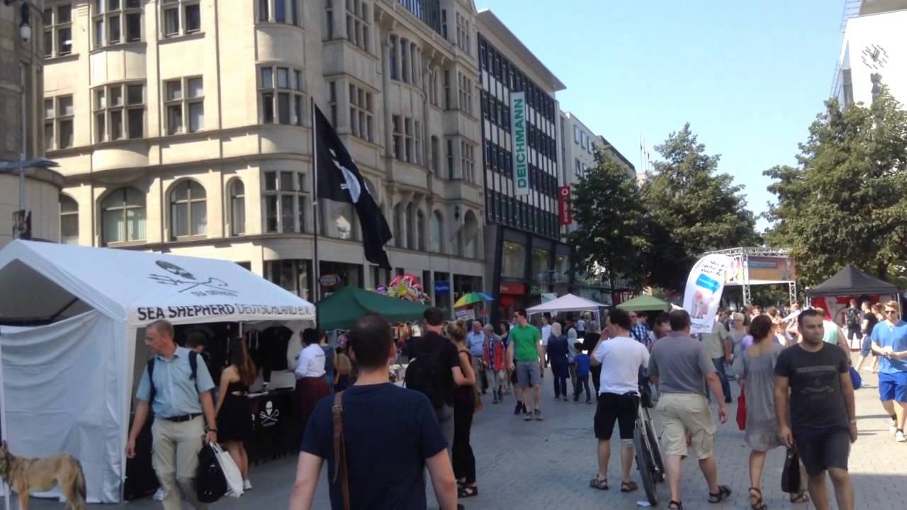 Summer Time in Hanover City Center, Germany Aug. 2016 - YouTube