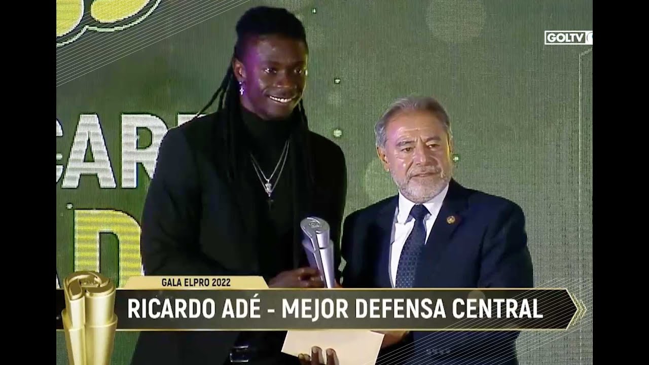 El Pro 2023 I Mejor defensa central - YouTube