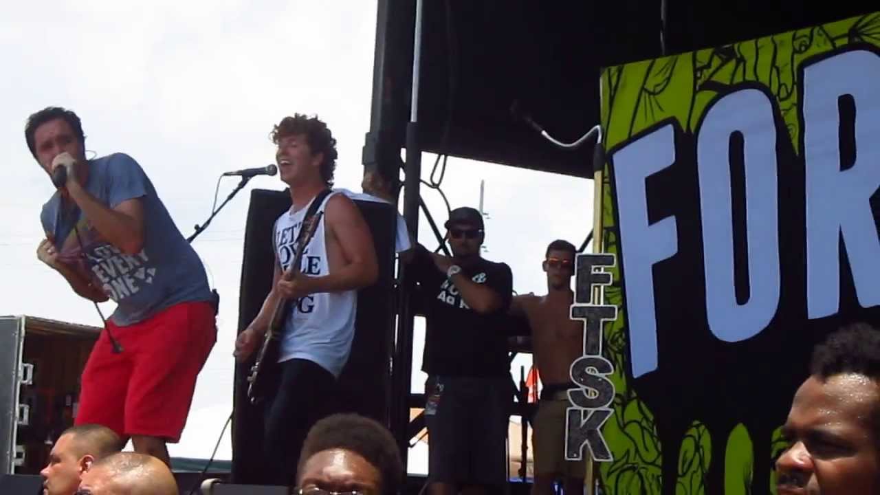 Hey Brittany - Forever The Sickest Kids live - YouTube