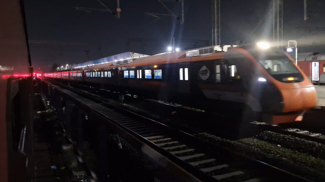 High Rise Panto Action | Ahmedabad-Bhuj Namo Bharat Rapid Rail(Vande ...