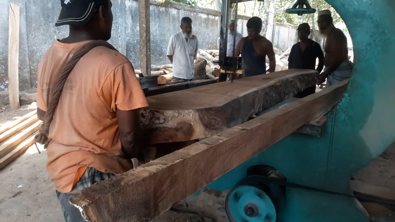 Teak Wood Cutting at Old Sawmill।Wood Cutting Sawmill Cutting Teak Wood ...