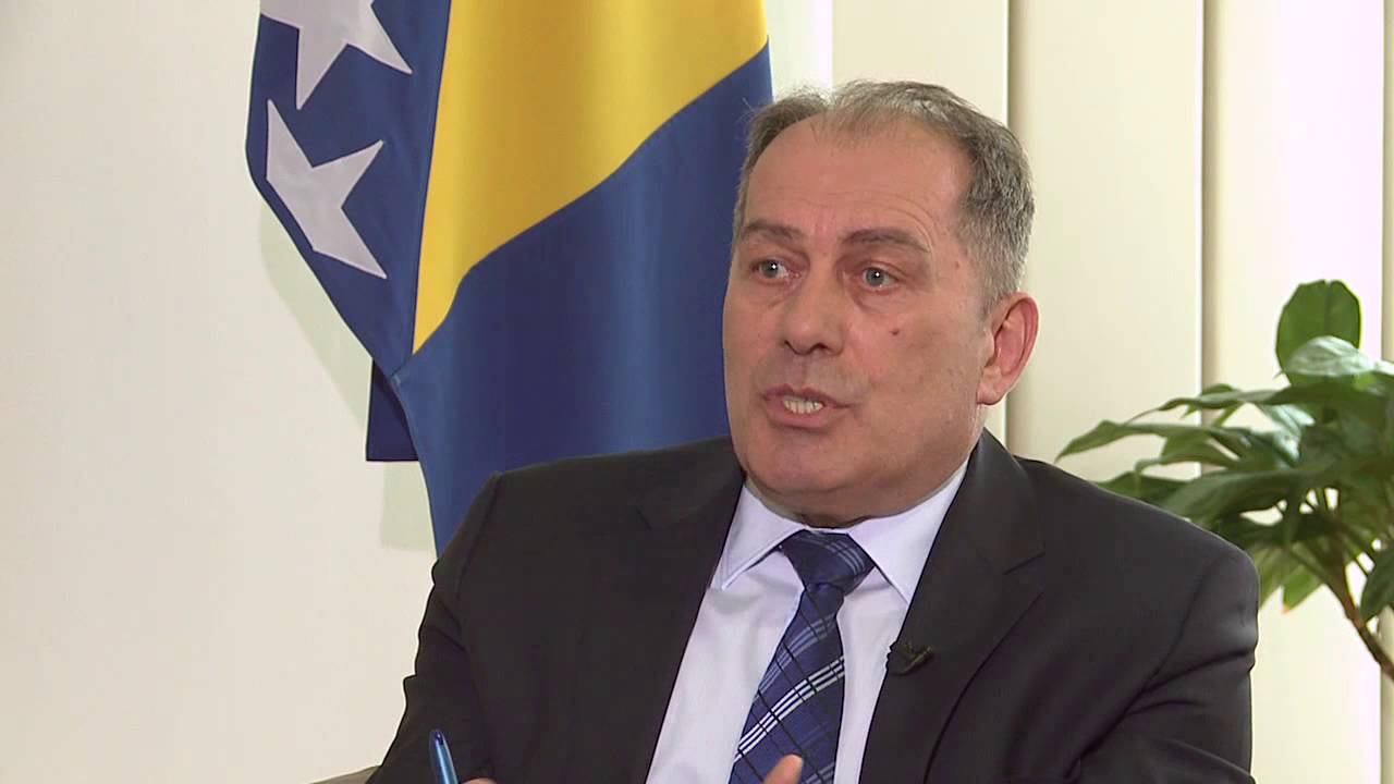 Interview 20 - Dragan Mektić - YouTube