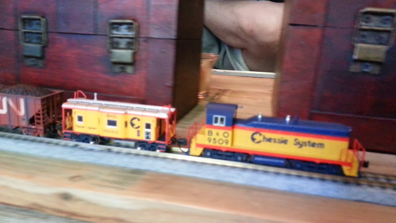 N scale Chessie System train - YouTube