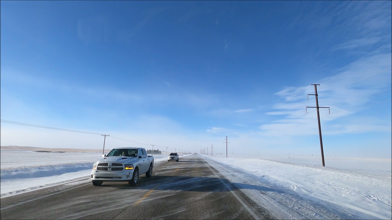 Driving at Saskatchewan/Alberta border - Canada [4K] - YouTube