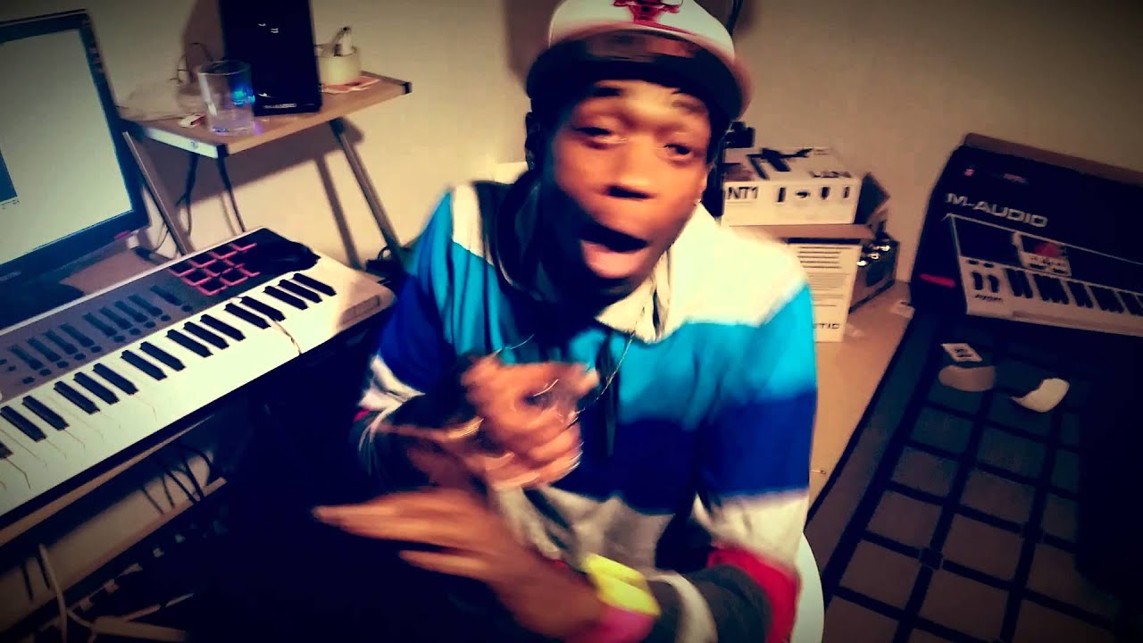 JR Bebble 16Bar Challenge (Ft Ray&Nephew) - YouTube