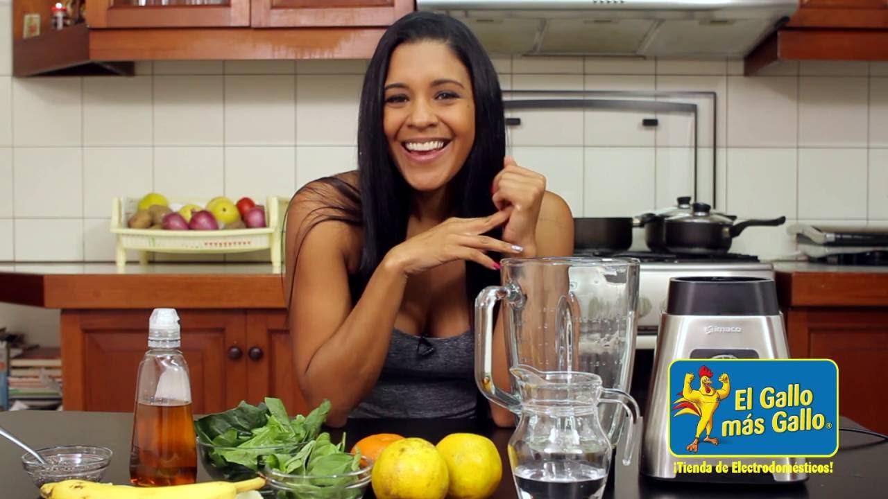 Smoothie para el Desayuno con Rocio Miranda - El Gallo más Gallo - YouTube