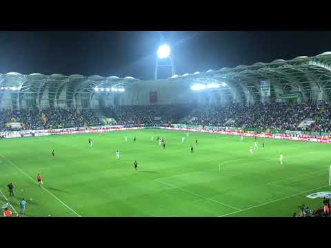 Tribünde İzmir Marşı | Akhisarspor Beşiktaş Karşılıklı İzmir Marşı