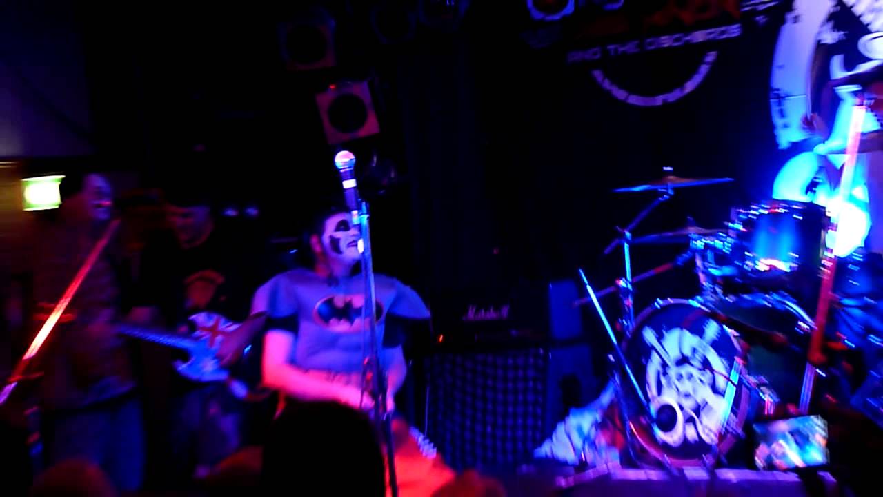 DEE MINOR & THE DISCHORDS - " Day Tripper " (2014) - YouTube