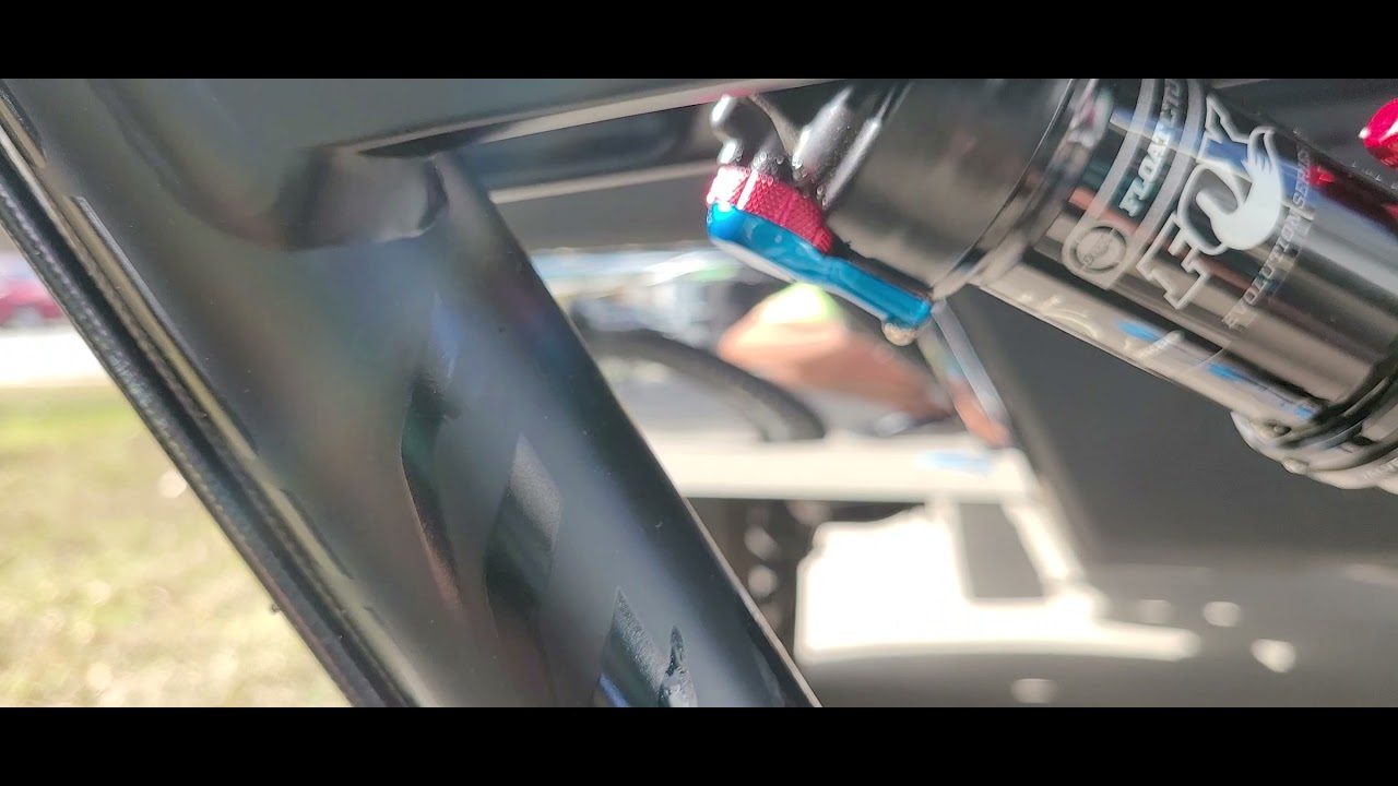 fox evolution rear shock CTD leaking oil specialized - YouTube