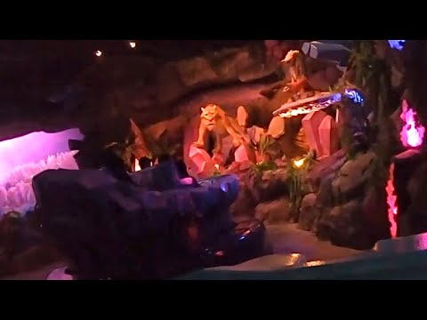 Ice Age: Expedition Thin Ice (POV) - Genting SkyWorlds Trackless Dark ...