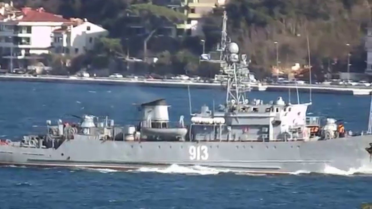 #ВМФ Natya class minesweeper BSF #ЧФ Kovrovets transits southbound ...