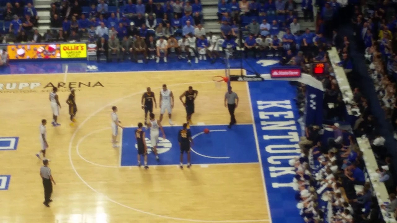 Brad Calipari (John Calipari's son) shooting foul shots at UK/Canisius ...