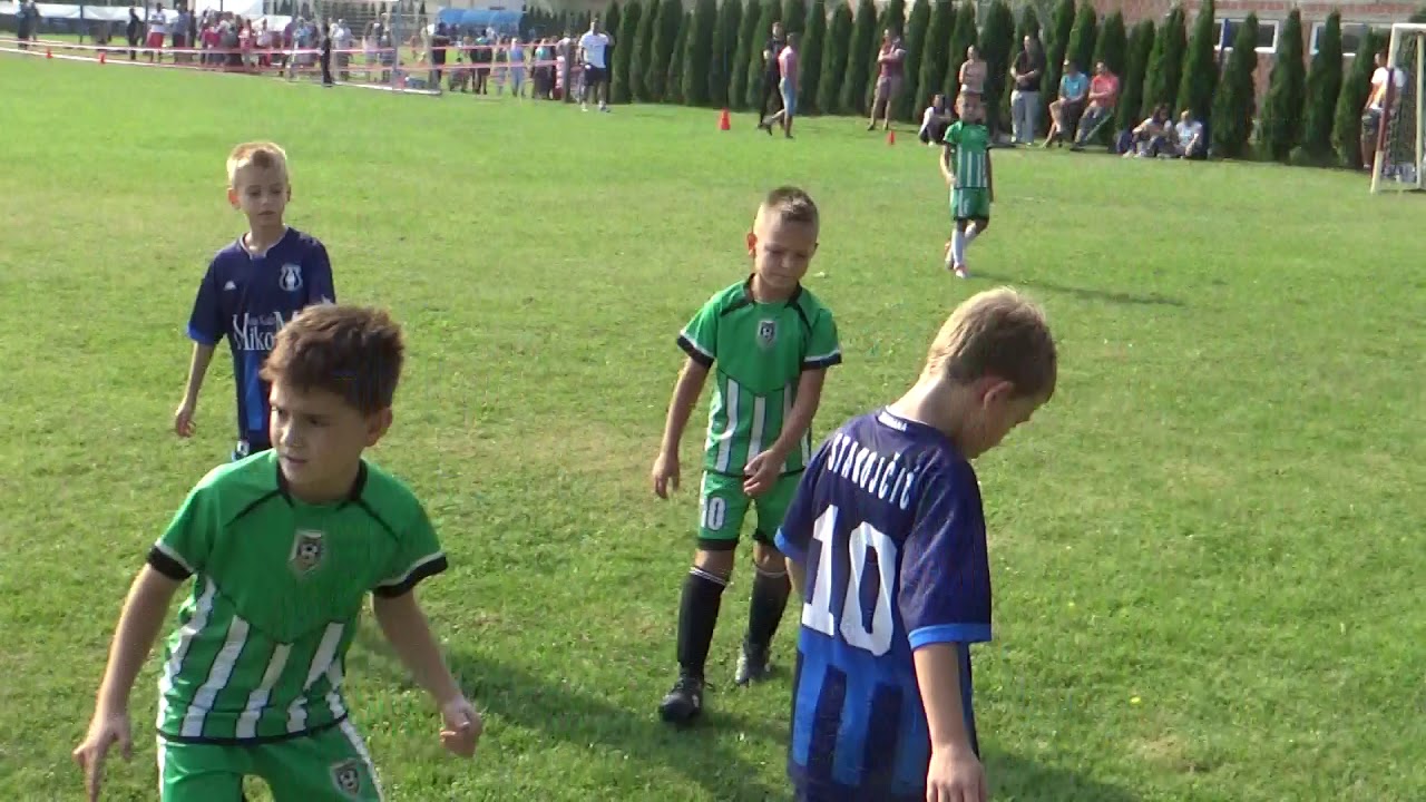 Meridiana Novi Sad - Omladinac Novi Banovci 6:1 (Grupno) - YouTube