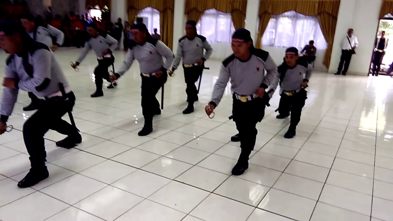 Senam tongkat dan borgol pt kiec - YouTube