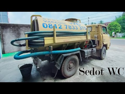 SEDOT WC PERTAMA KALI SETELAH 15 TAHUN! ADA YANG NYUMBAT NIH!