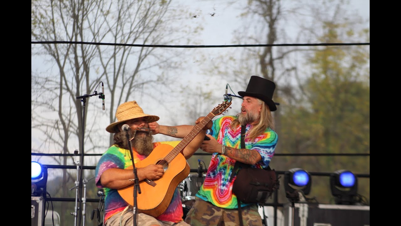 Jody Gaskin and Nick at Fall Pyro 2021 - YouTube