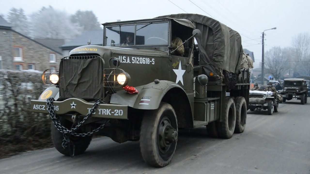 Convoy of nice sounding WW2 US trucks (Mack, GMC, Half Track,...) - YouTube