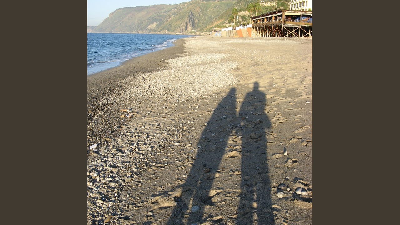 Snag Volley - YouTube