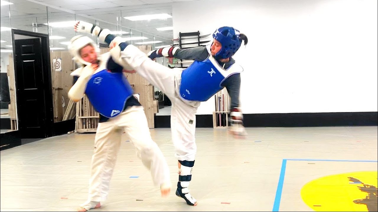Taekwondo Sparring Session | First Time in 4 months! - YouTube