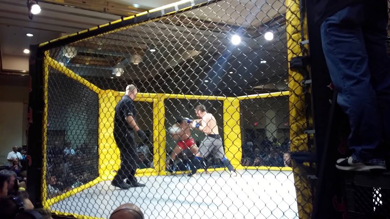 Greg Fiel Titans Cage - YouTube