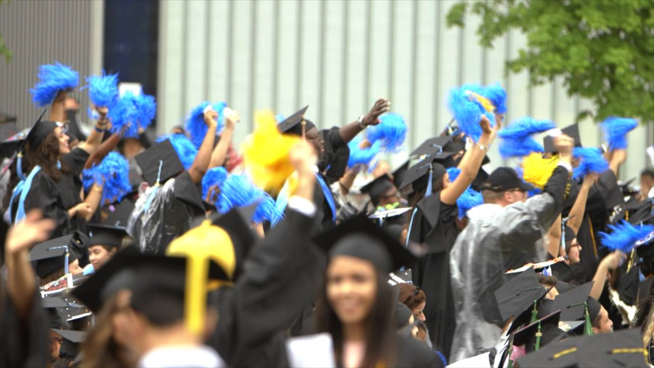 First Lady Michelle Obama's last commencement at City College of New ...