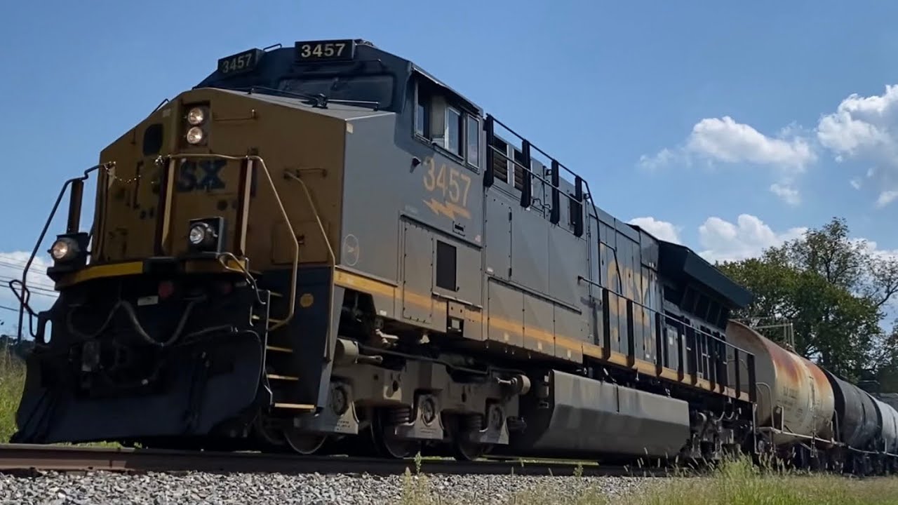 CSX M316 rolls through sherman wv 9/4/23 - YouTube