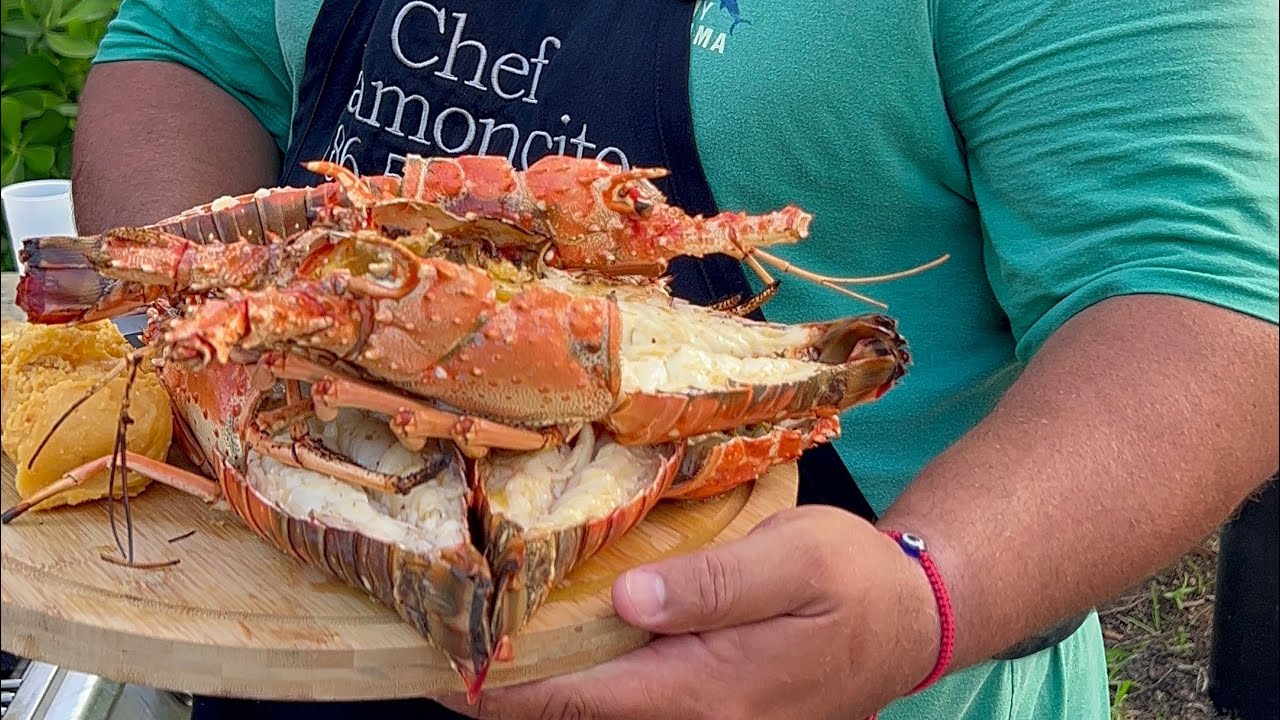 Langosta a la Parrilla (grilled ) del Chef Ramoncito - YouTube