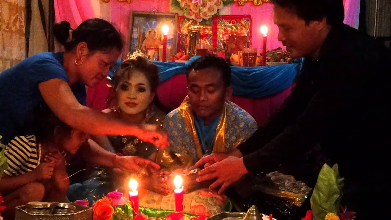 Mr sun mao and mss sry oun - YouTube