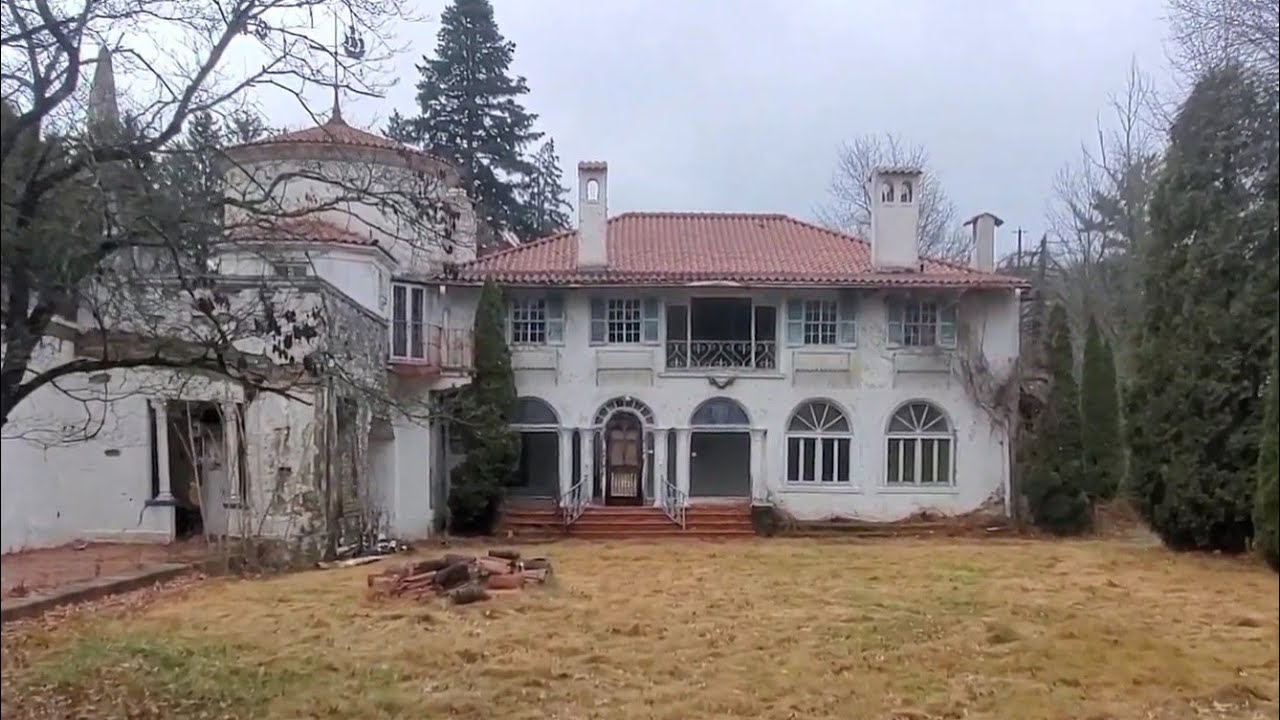 Abandoned Italian Renaissance Mansion - YouTube