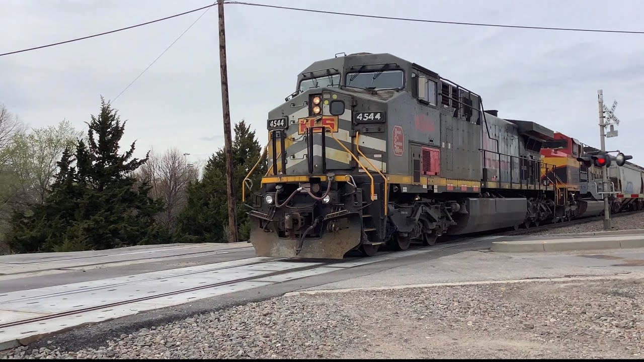A Rare KCSM AC4400 Grey Ghost Leads G-CBLKCM Out Of Lincoln, Nebraska ...