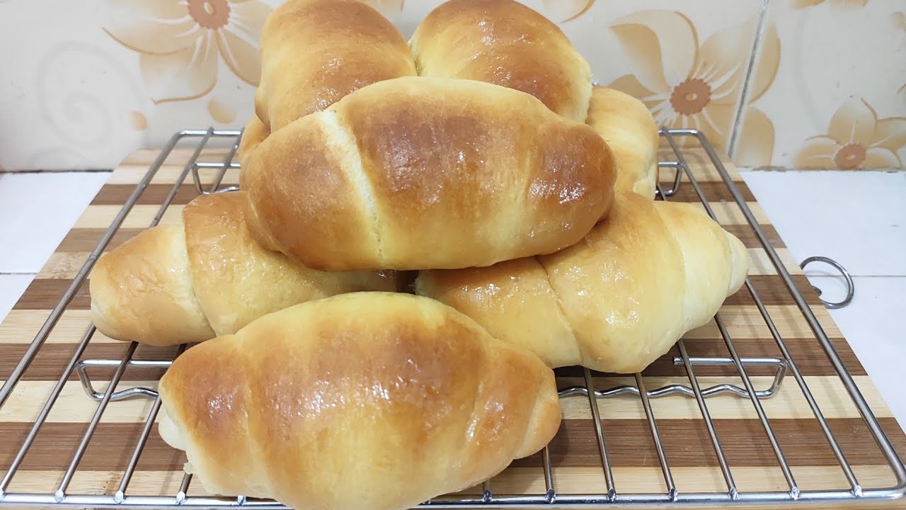 Roti manis empuk dan lembut - YouTube